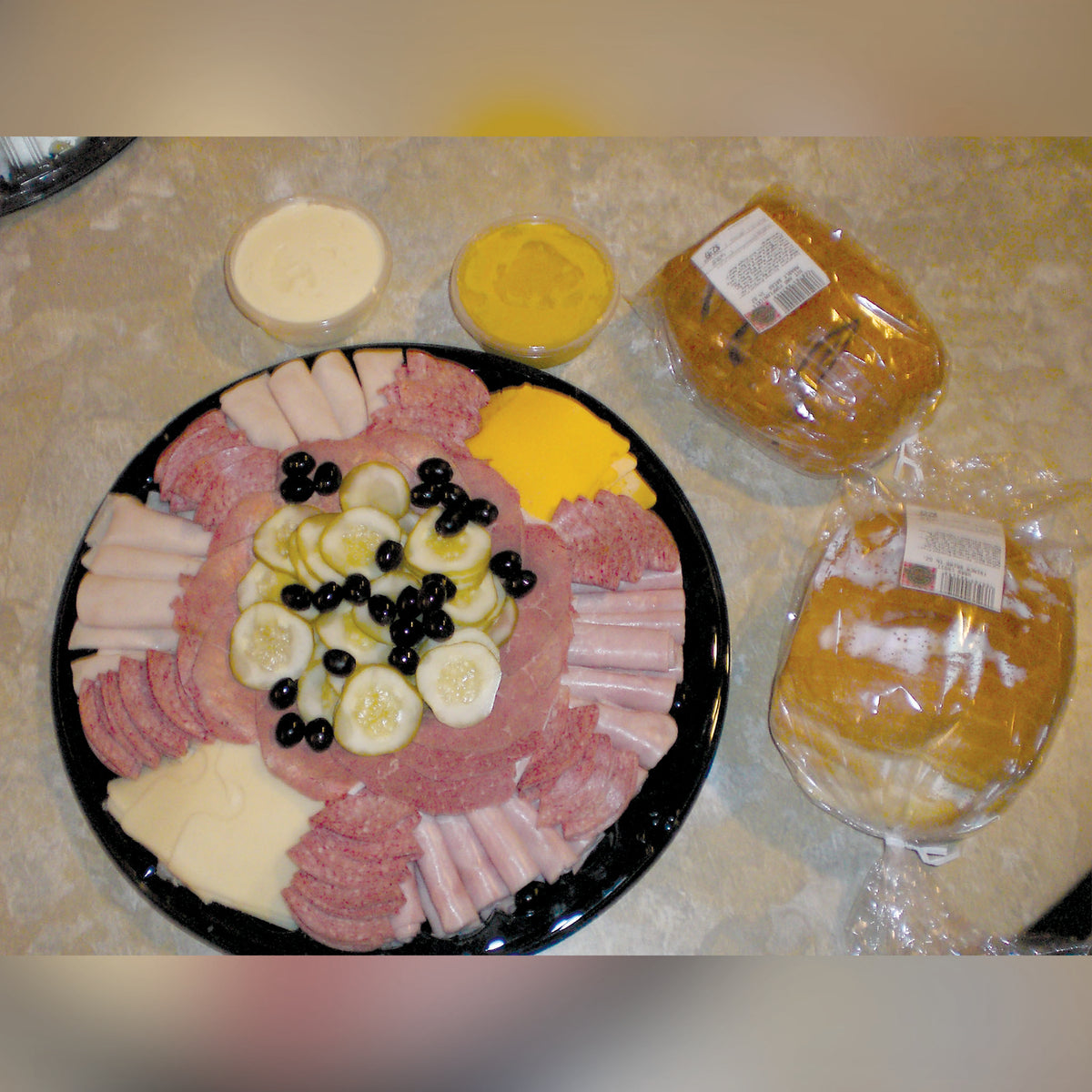 Small Deli Platter – Molnar Funeral Homes / Treasured Memories Gift Center