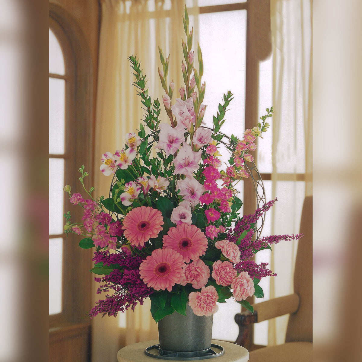 A Sophisticated Basket – Treasured Memories Gift Center