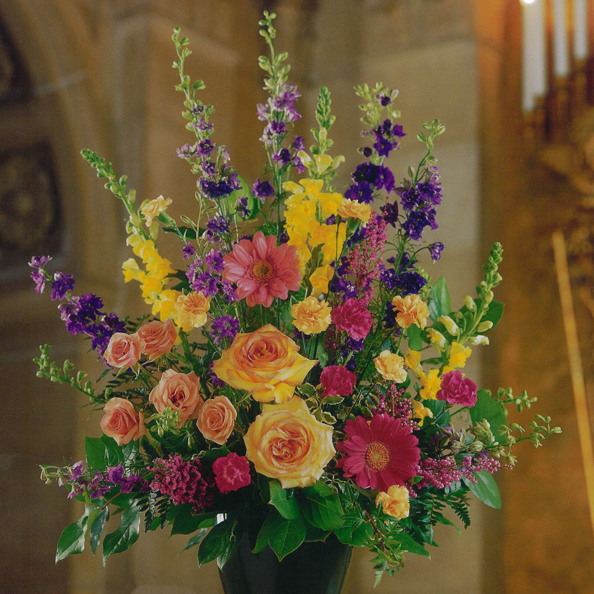 Large Beautiful Arrangement – Molnar Funeral Homes / Treasured Memories ...