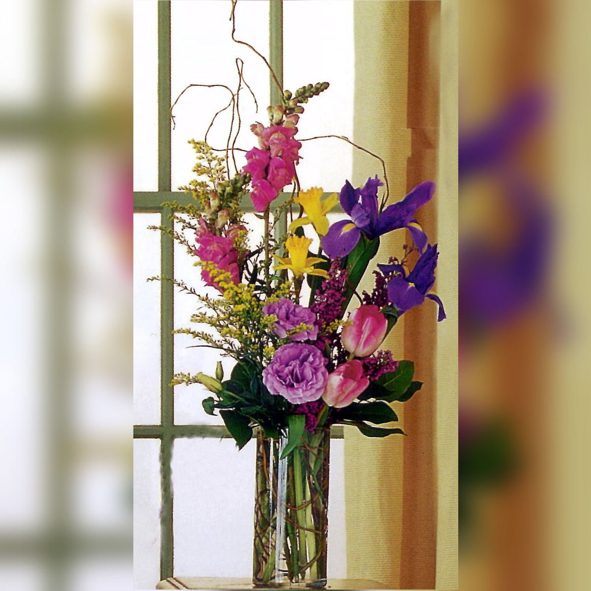 Modern Bouquet – Treasured Memories Gift Center